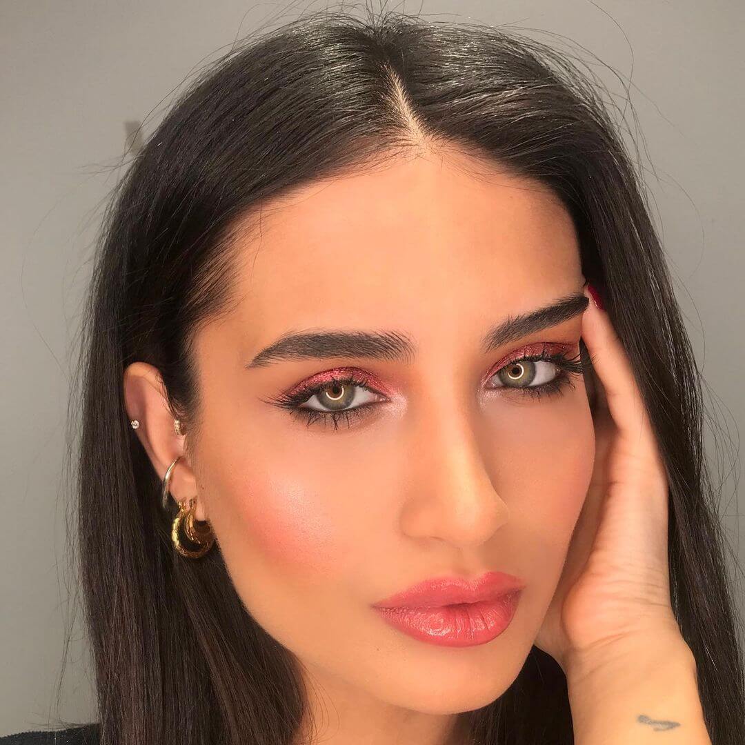 25 Charming Natural Makeup Looks For All Seasons