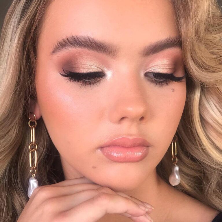 25 Charming Natural Makeup Looks For All Seasons