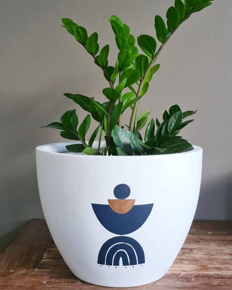 23 Easy And Beautifully Painted Pot Ideas