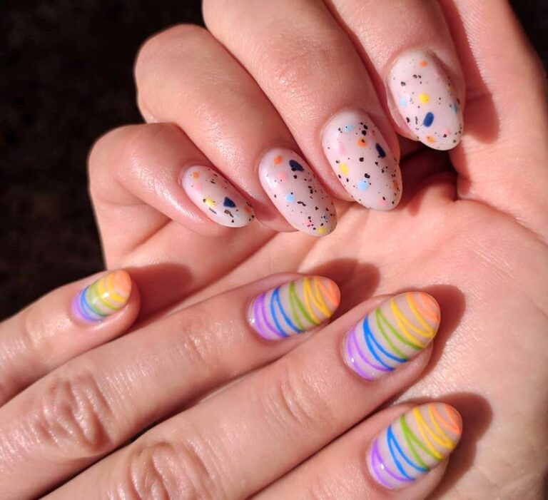 19 Simple And Cute Easter Nail Art Designs