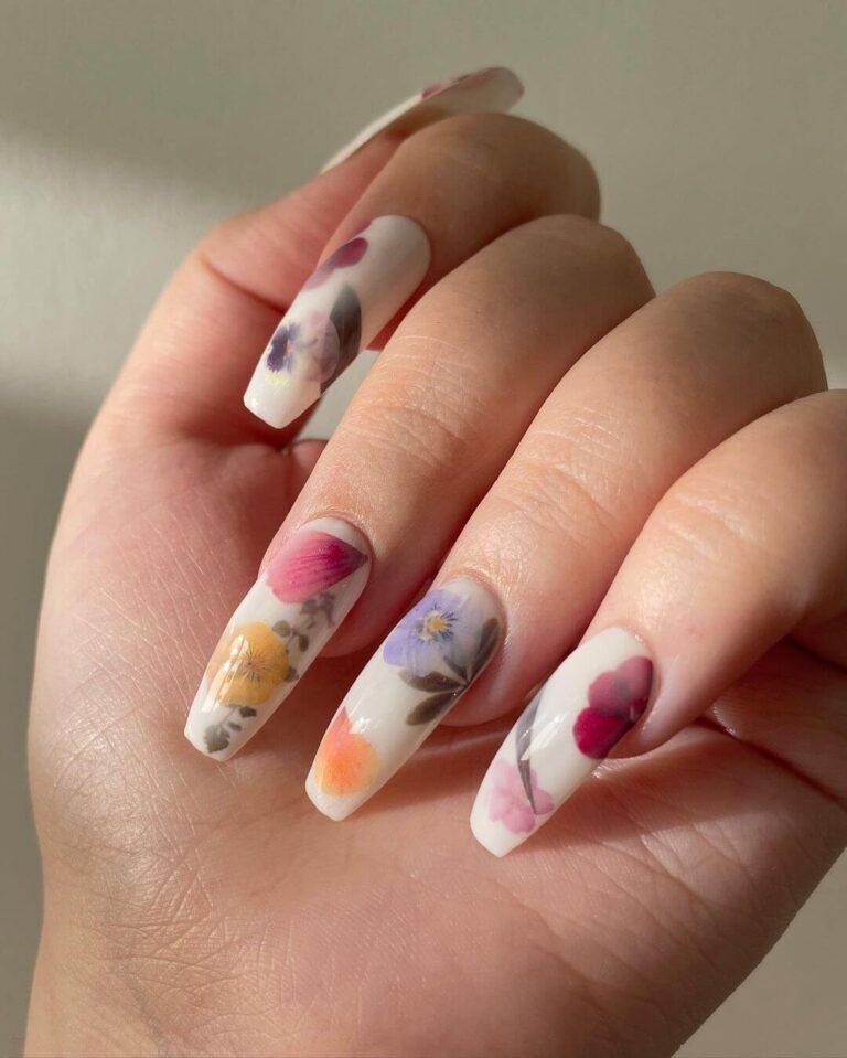 33 The Most Beautiful Flower Nails For Your Next Manicure
