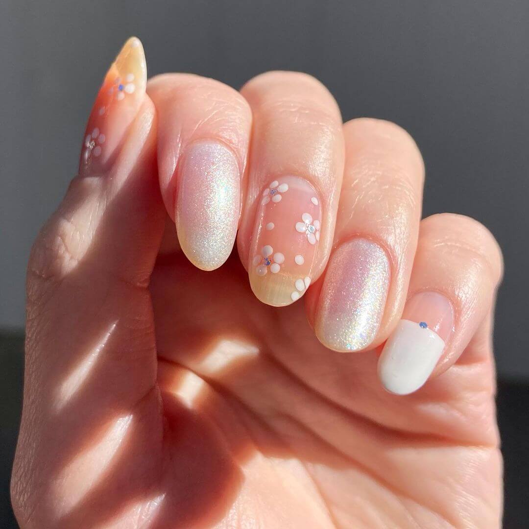 33 The Most Beautiful Flower Nails For Your Next Manicure