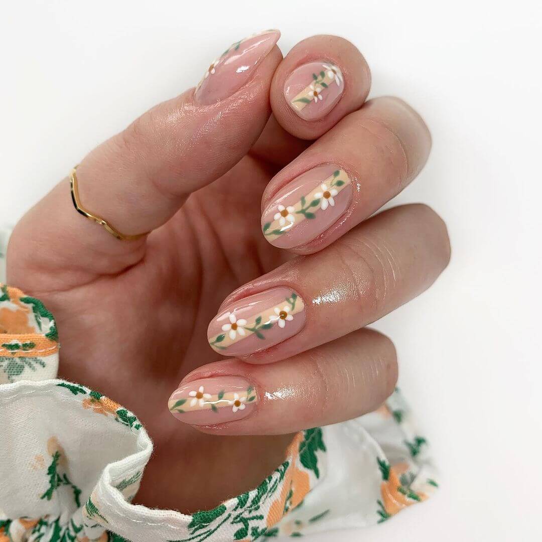 33 The Most Beautiful Flower Nails For Your Next Manicure