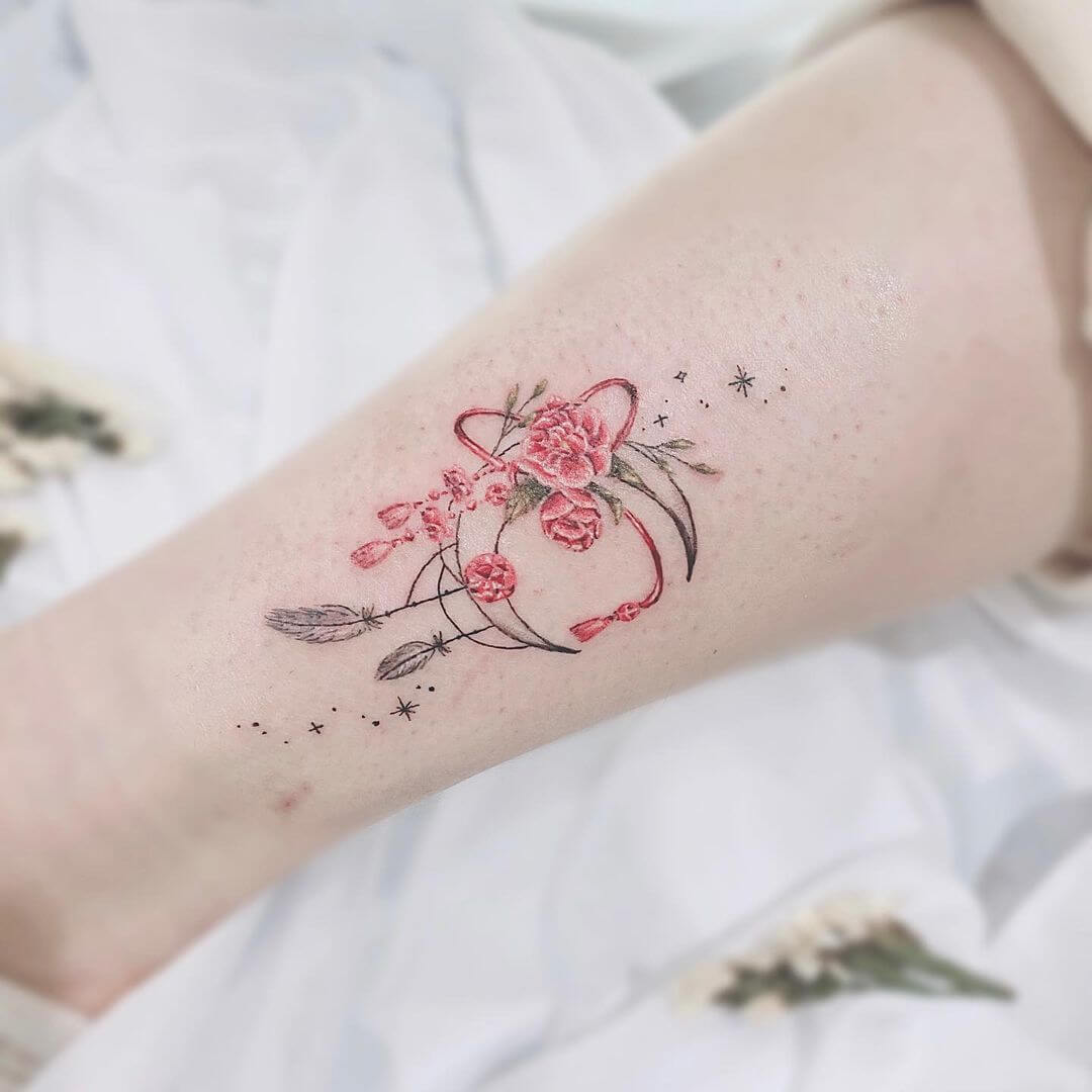 35 Impressive Moon Tattoo Creative Designs
