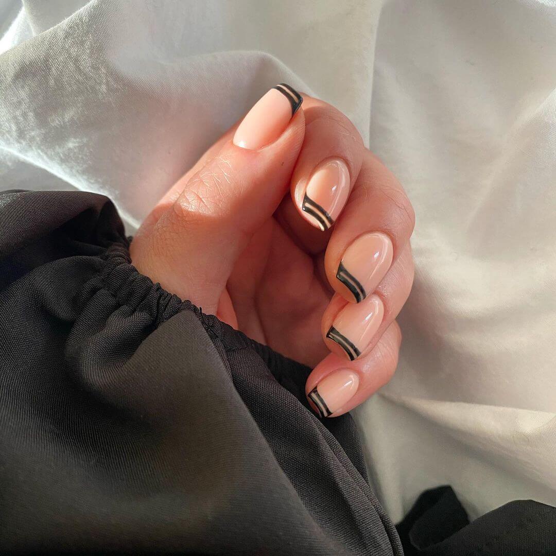 35 Modern And Creative Designs For French Nail Art – IdeasDonuts