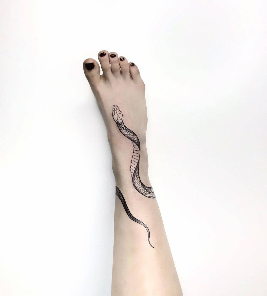 25+ Amazing Foot Tattoo Ideas For Women