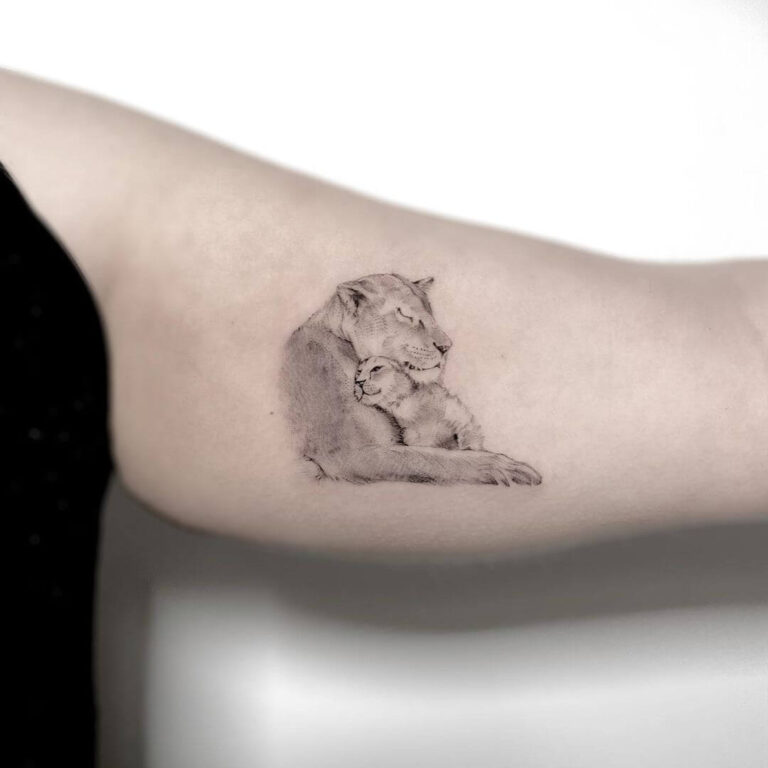 28 Cute Small Animal Tattoo Ideas – IdeasDonuts