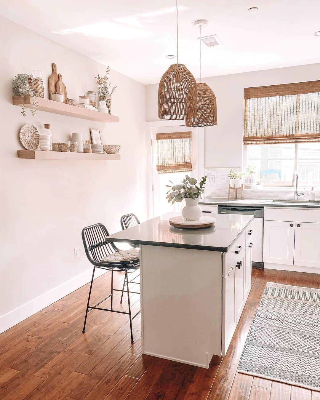 27 Best Kitchen Decor Ideas For 2021