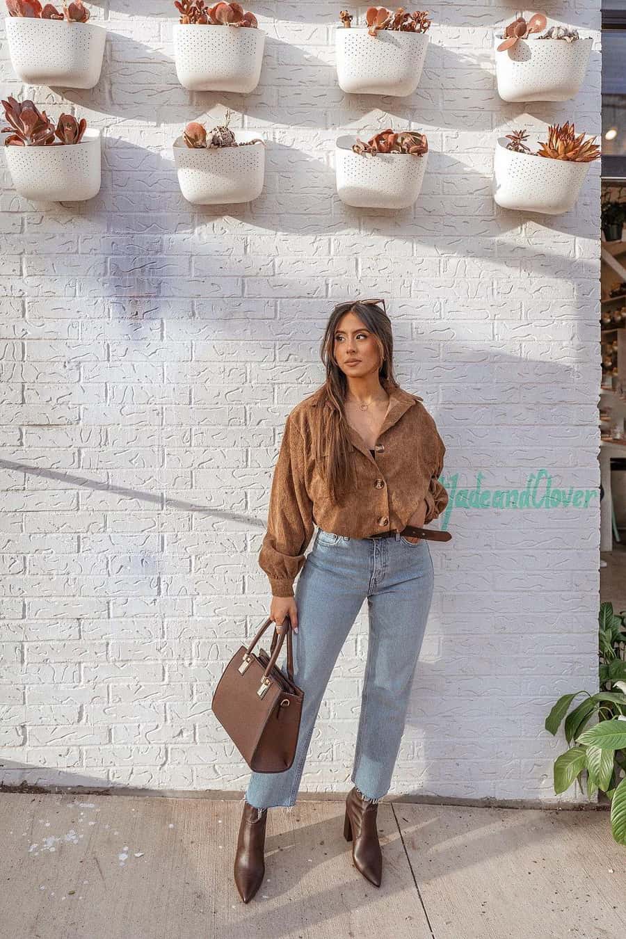 6 Best And Popular Mom Jeans Styles