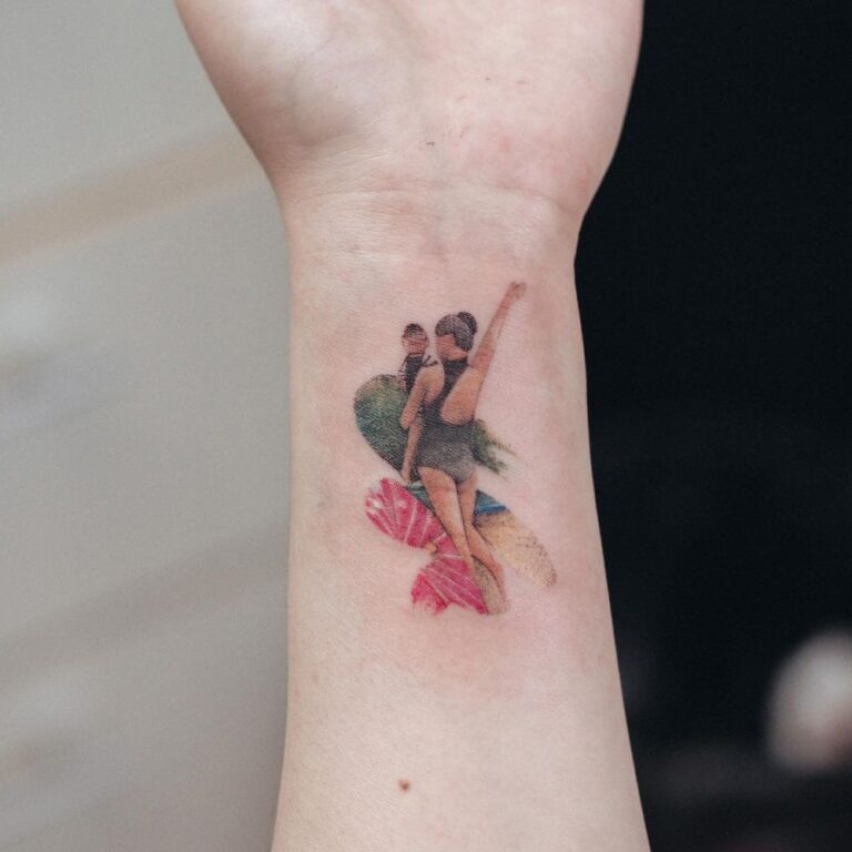 32+ Brilliant Small Colorful Tattoo Ideas