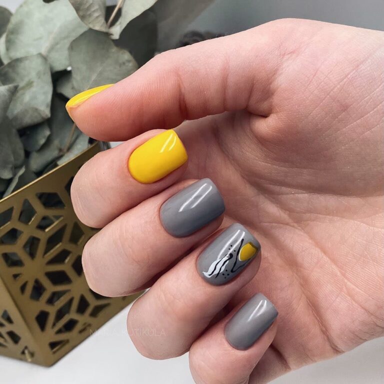 28 Chic Gray Nail Designs