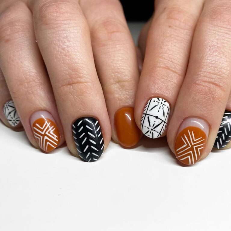 28 Unique and Simple Boho Nail Art Designs