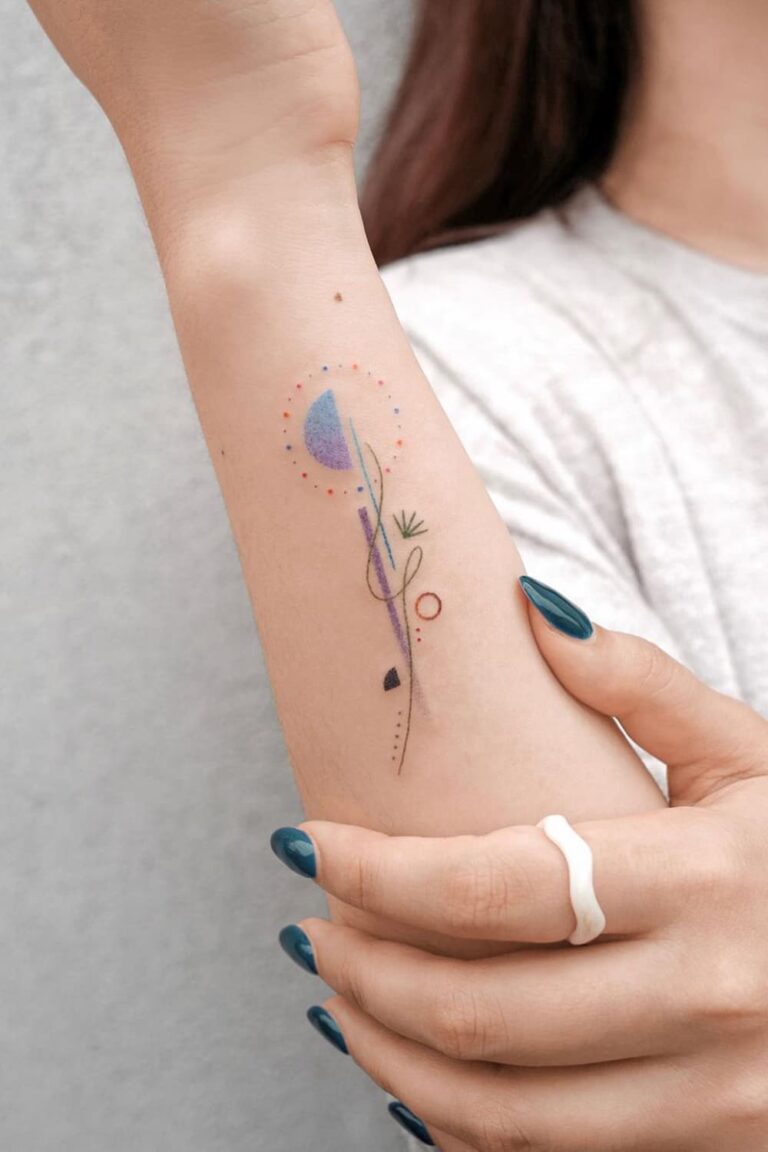 33 Trendy Geometric Tattoo Designs