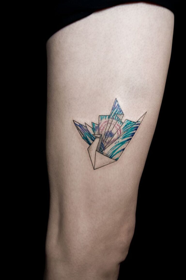 33 Trendy Geometric Tattoo Designs