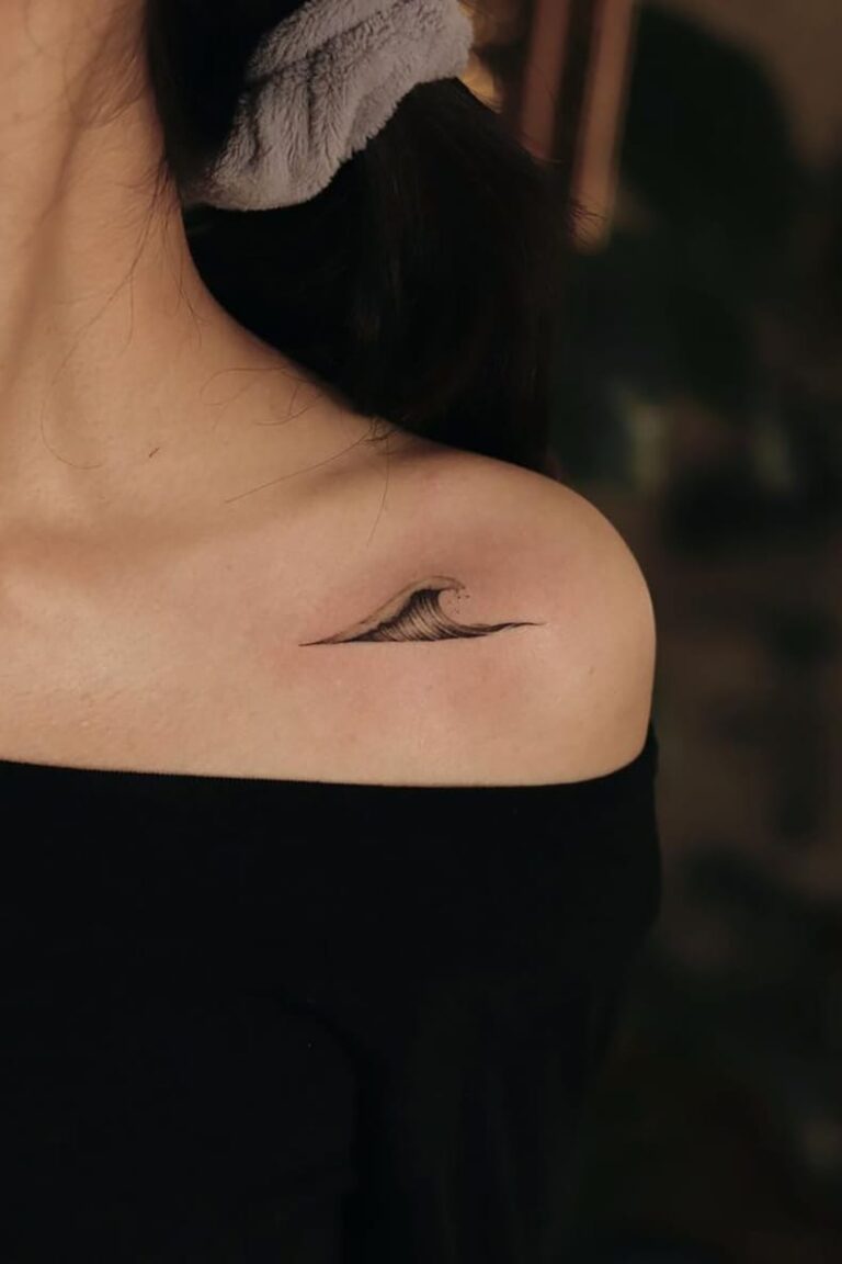 32 Magnificent Wave Tattoo Designs