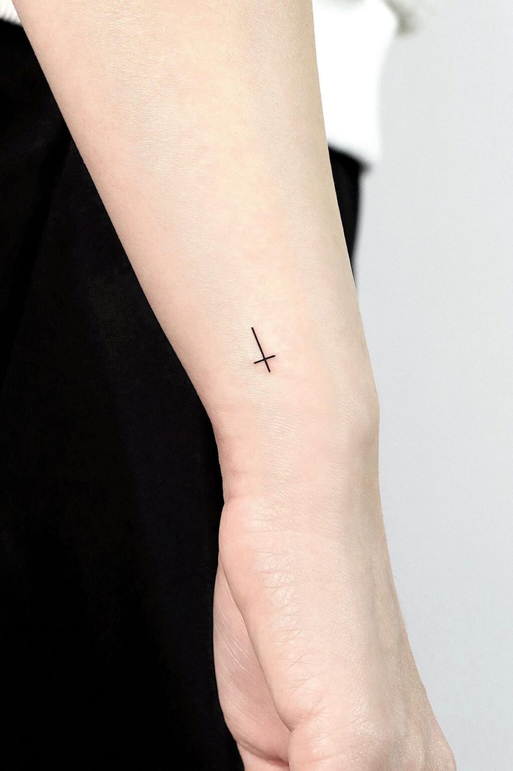 20 Most Popular Small Cross Tattoos