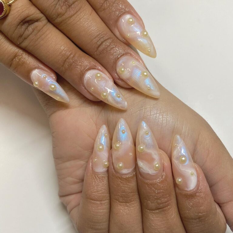20 Glamorous Pearl Nails Art Designs