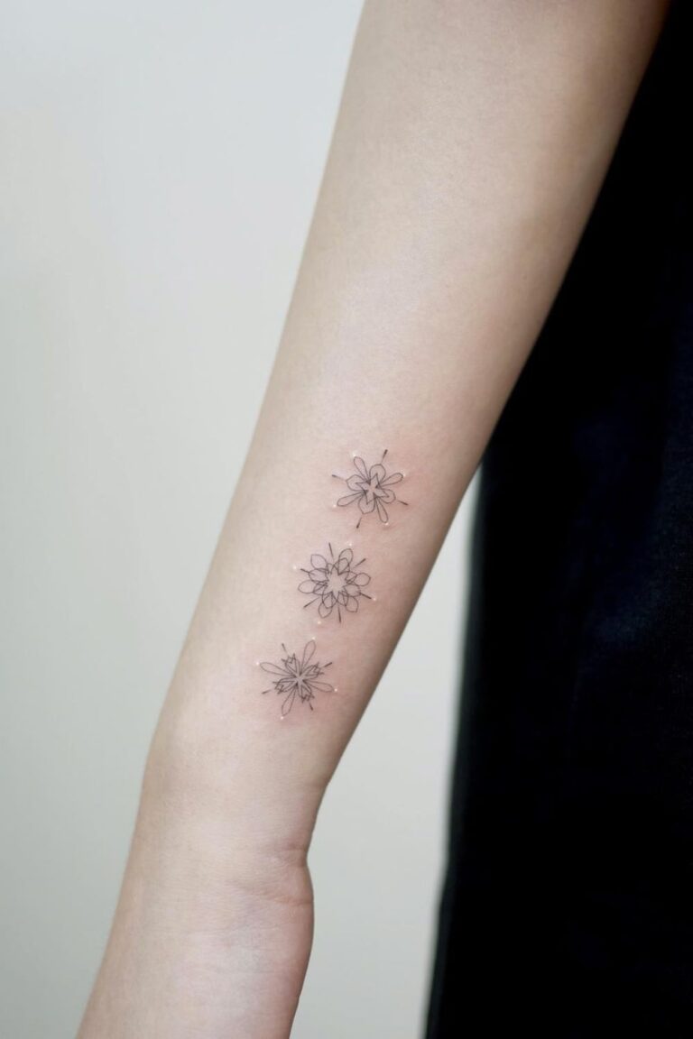 Top 21 Stunning Snowflake Tattoo Ideas