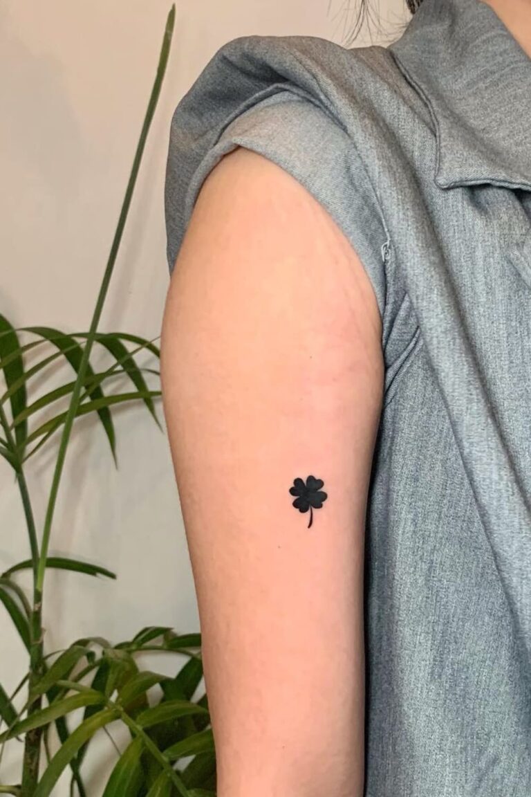 30+ Amazing Four Leaf Clover Tattoo Ideas