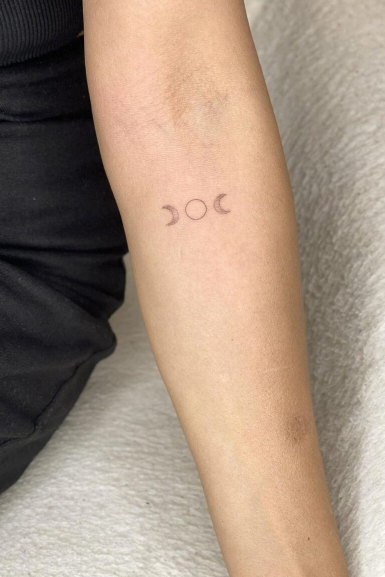 38 Amazing Small Sun and Moon Tattoo Ideas