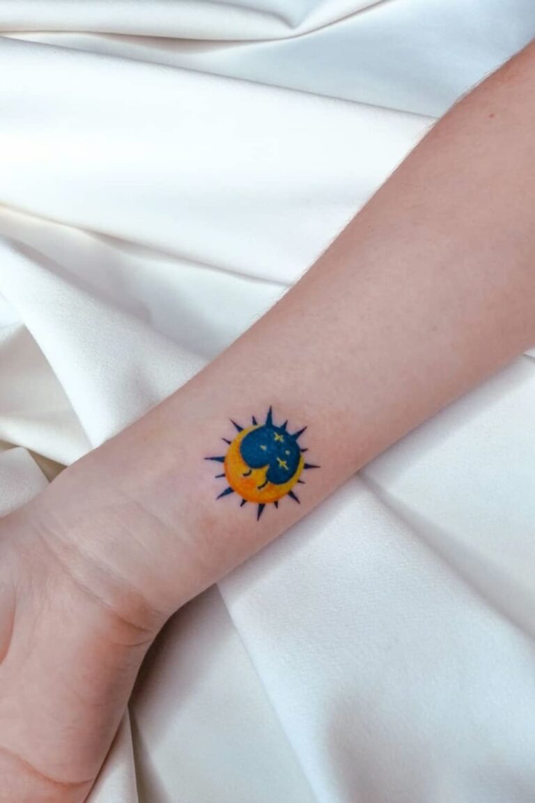 38 Amazing Small Sun and Moon Tattoo Ideas