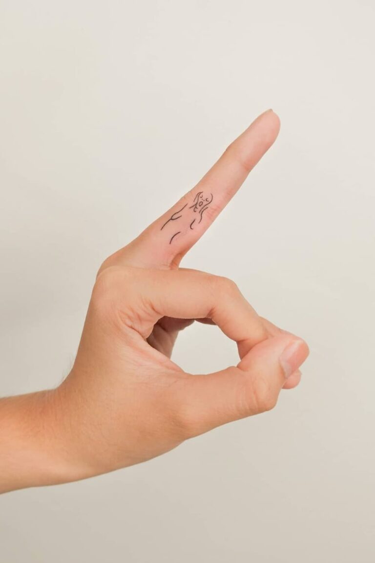 55 Unique Small Finger Tattoo Ideas