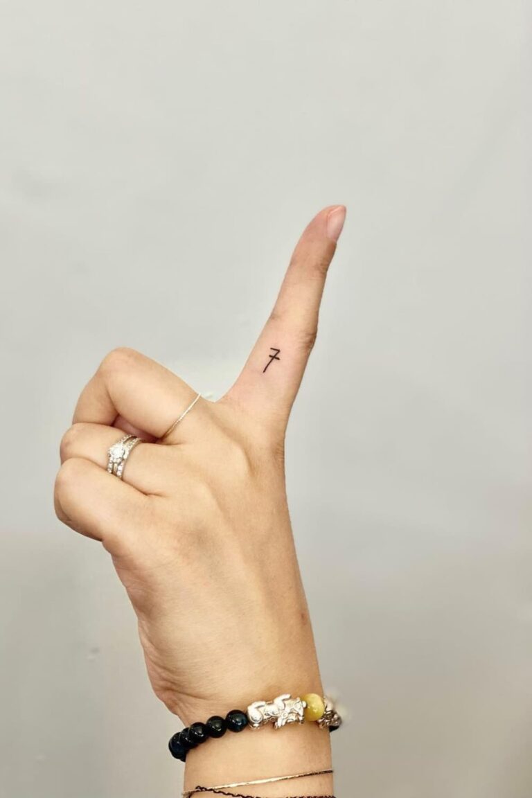 55 Unique Small Finger Tattoo Ideas