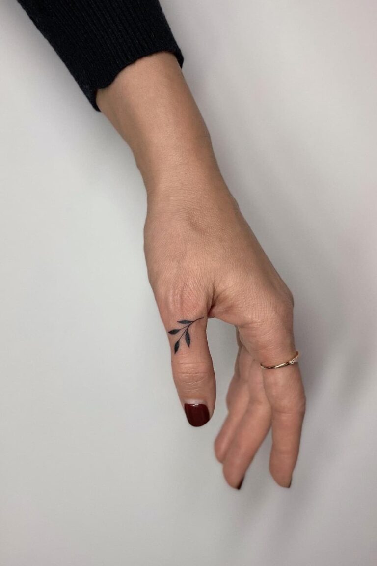 55 Unique Small Finger Tattoo Ideas