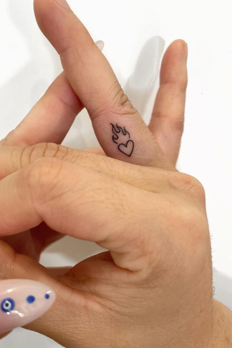 55 Unique Small Finger Tattoo Ideas