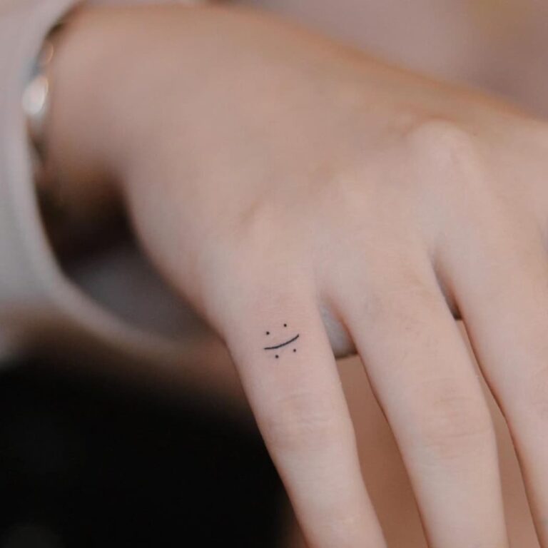 55 Unique Small Finger Tattoo Ideas