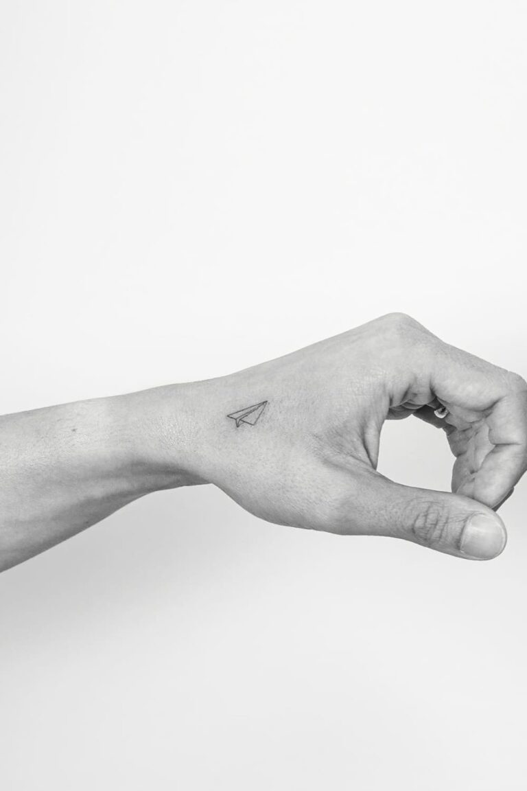 36 Best Small Hand Tattoo Ideas