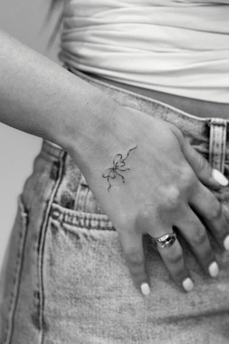 36 Best Small Hand Tattoo Ideas