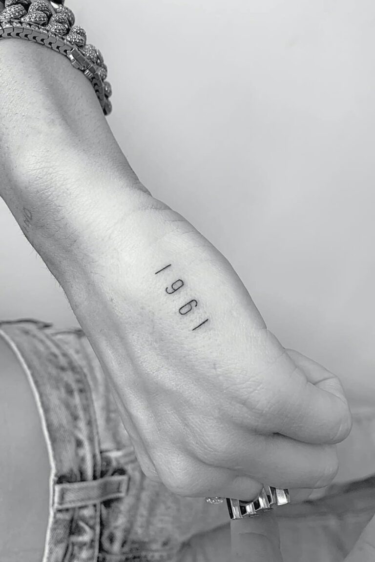 36 Best Small Hand Tattoo Ideas