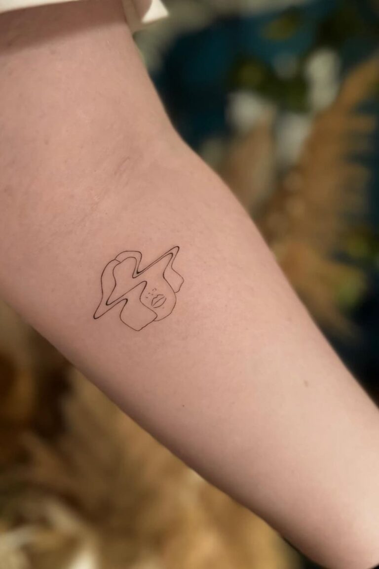 45 Creative Small Tattoo Ideas with Meaning