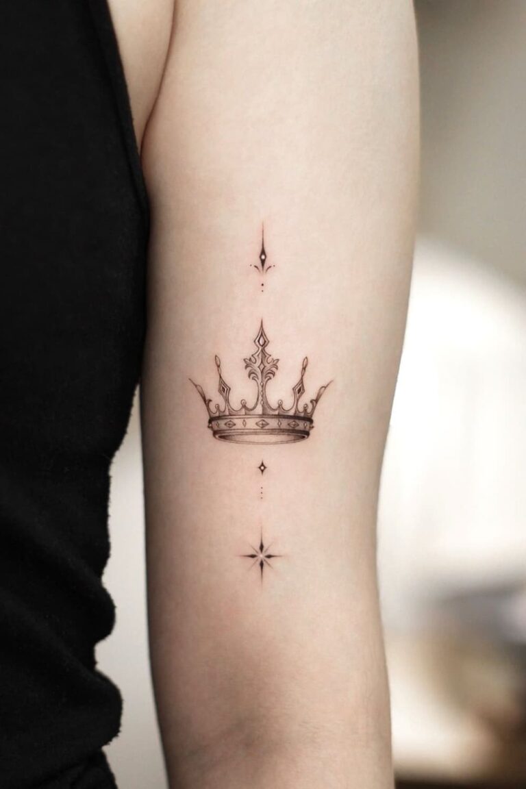 39 Unique Crown tattoo Ideas