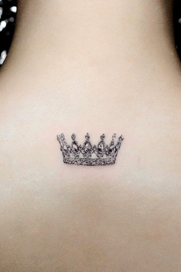 39 Unique Crown tattoo Ideas