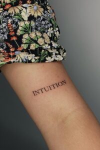 50 Amazing One Word Tattoo Ideas